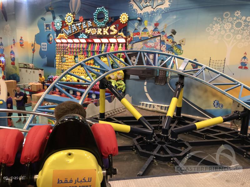 FunWorks (@Yas Mall) im Parkcheckpoint für Freizeitparks und Achterbahnen