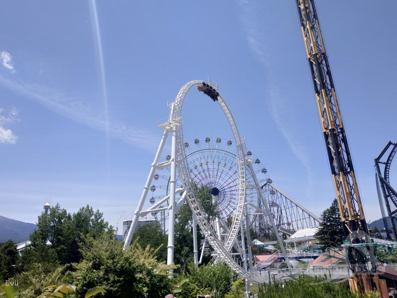Do-Dodonpa im Parkcheckpoint für Freizeitparks und Achterbahnen
