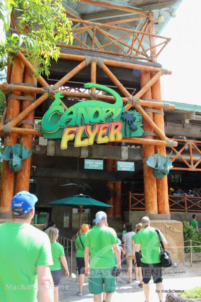 Canopy Flyer im Parkcheckpoint für Freizeitparks und Achterbahnen