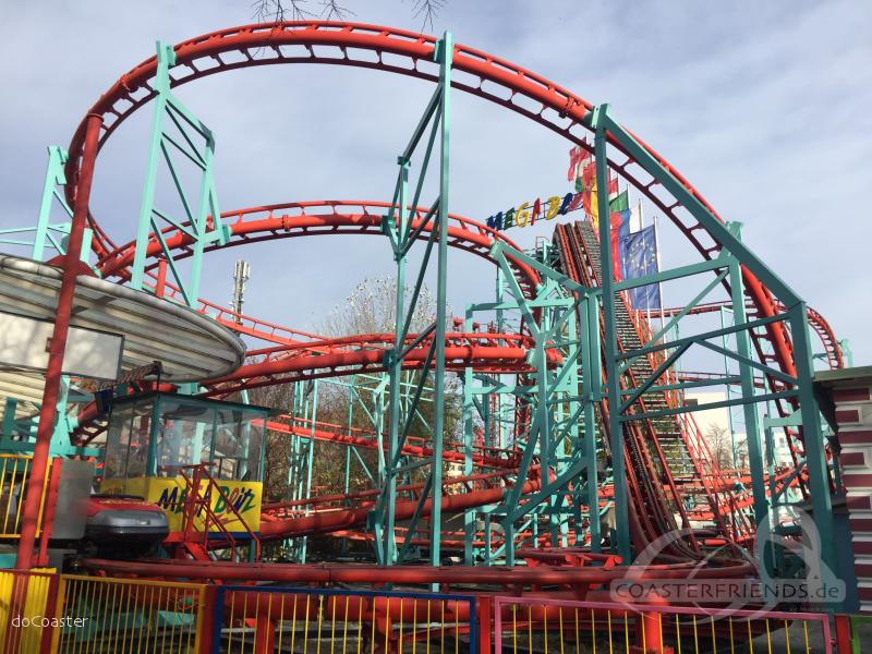 Megablitz im Parkcheckpoint für Freizeitparks und Achterbahnen