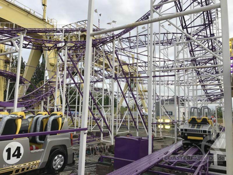 Roller Coaster (aka Christmas Ride) im Parkcheckpoint für Freizeitparks ...