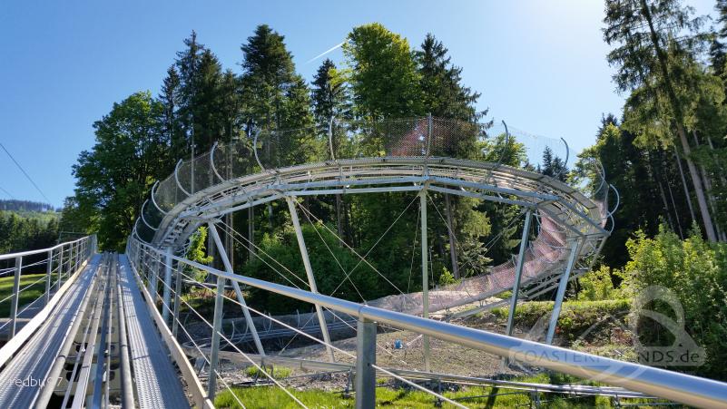 Blombergbahn im Parkcheckpoint für Freizeitparks und Achterbahnen