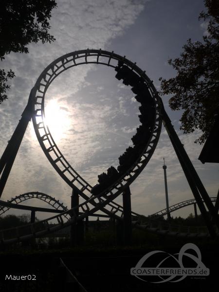 Big Loop im Parkcheckpoint für Freizeitparks und Achterbahnen