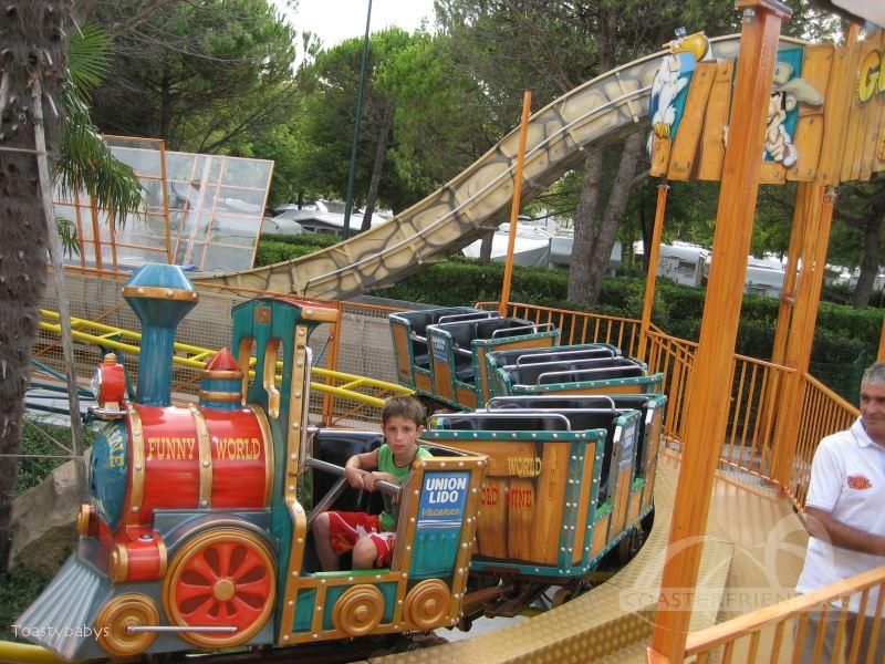 Funny World im Parkcheckpoint für Freizeitparks und Achterbahnen