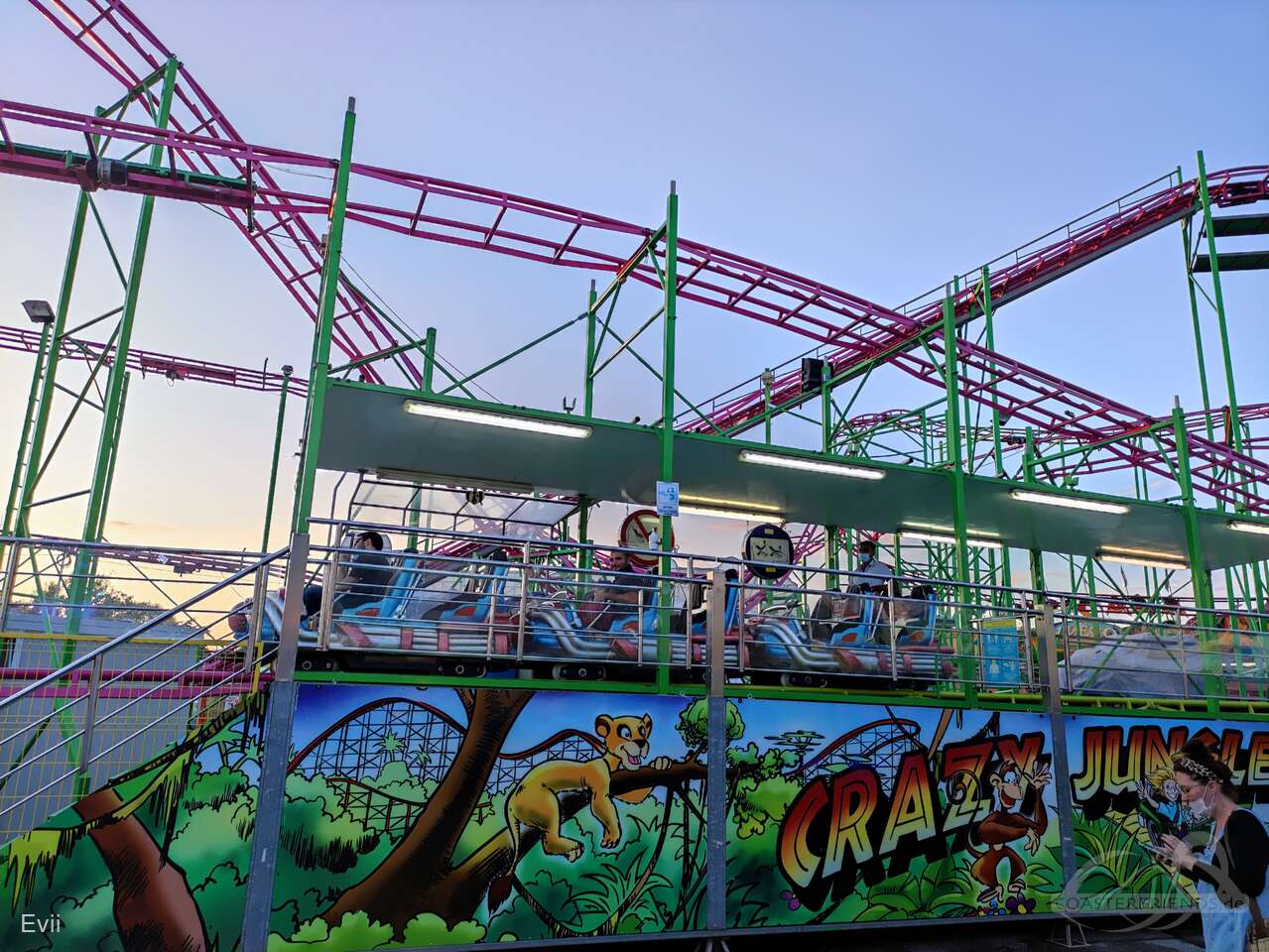 Crazy Jungle im Parkcheckpoint für Freizeitparks und Achterbahnen