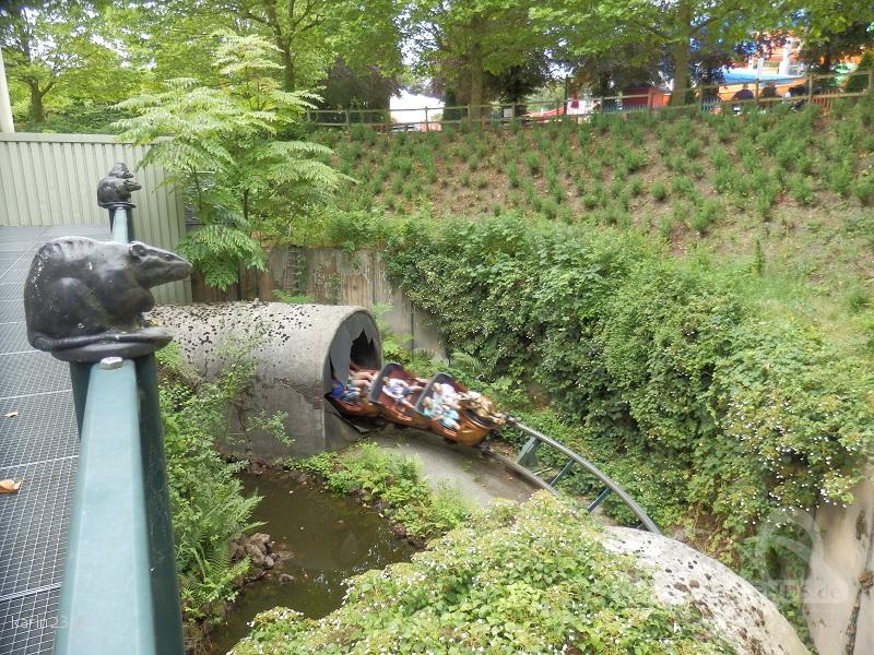 Rioolrat im Parkcheckpoint für Freizeitparks und Achterbahnen