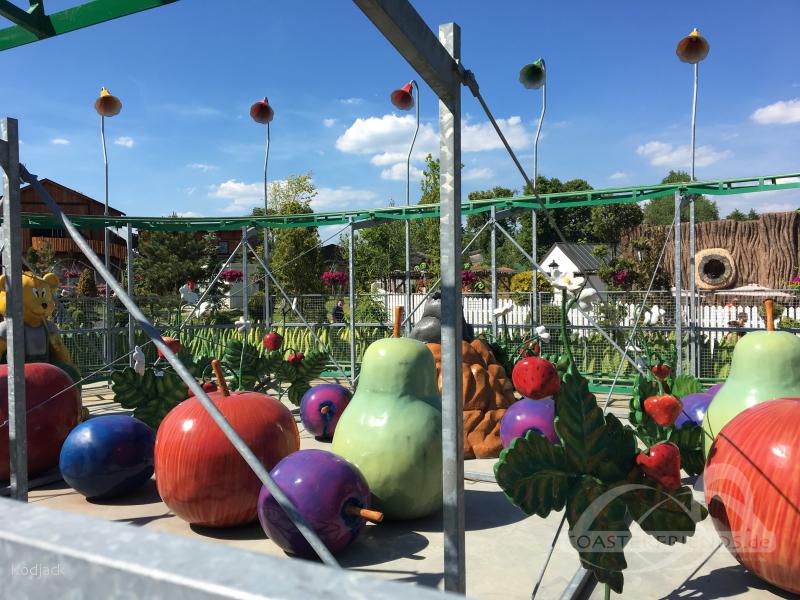 Frutti Loop Coaster im Parkcheckpoint für Freizeitparks und Achterbahnen