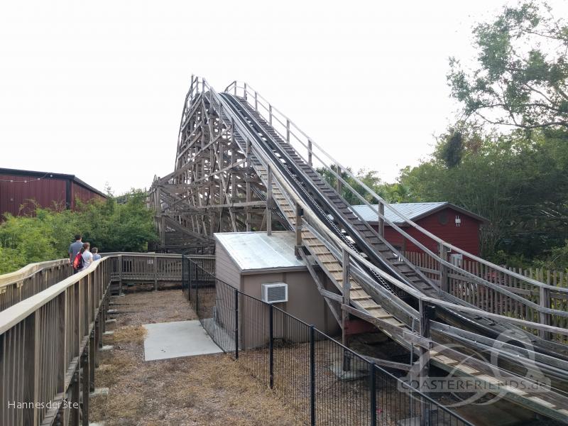 Coastersaurus im Parkcheckpoint für Freizeitparks und Achterbahnen