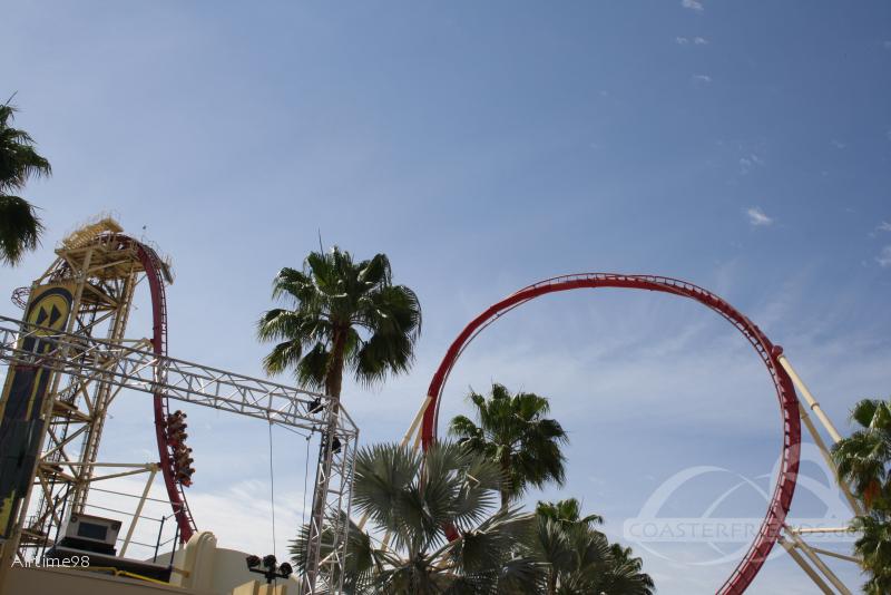 Hollywood Rip Ride Rockit im Parkcheckpoint für Freizeitparks und ...