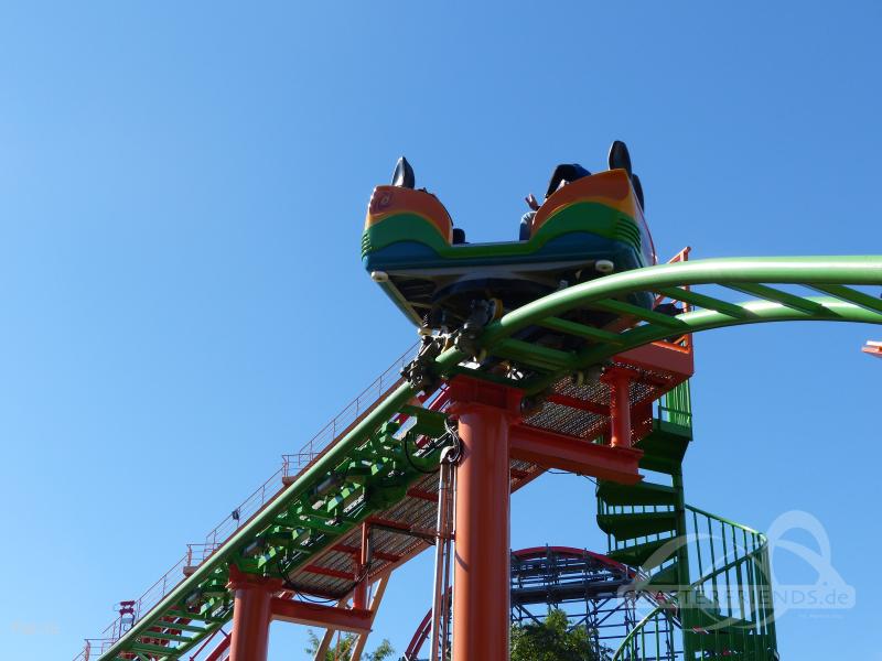 Pandemonium im Parkcheckpoint für Freizeitparks und Achterbahnen