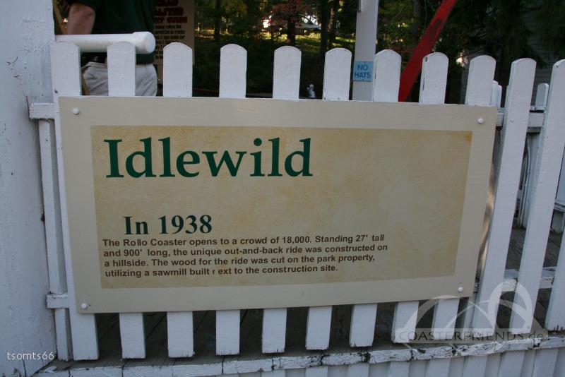 Rollo Coaster im Parkcheckpoint für Freizeitparks und Achterbahnen