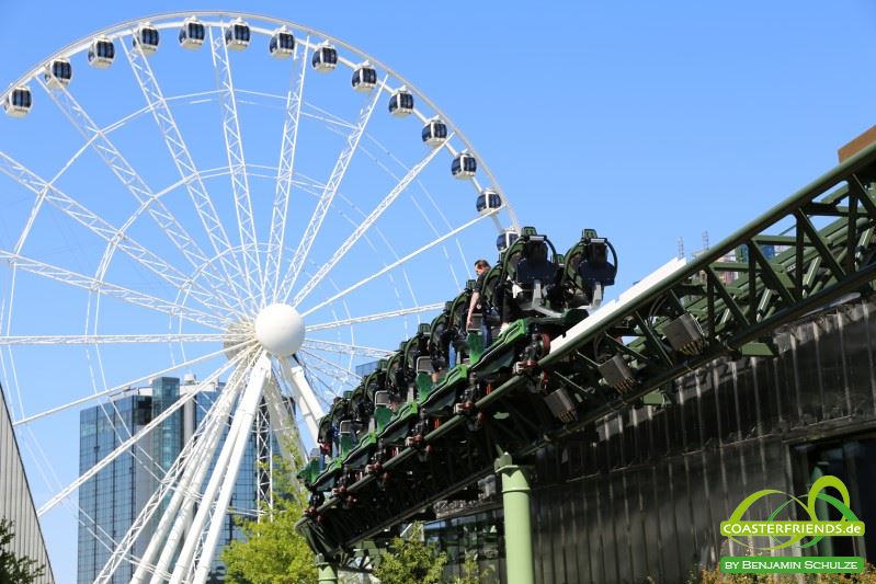 Bugok Hawaii im Parkcheckpoint für Freizeitparks und Achterbahnen