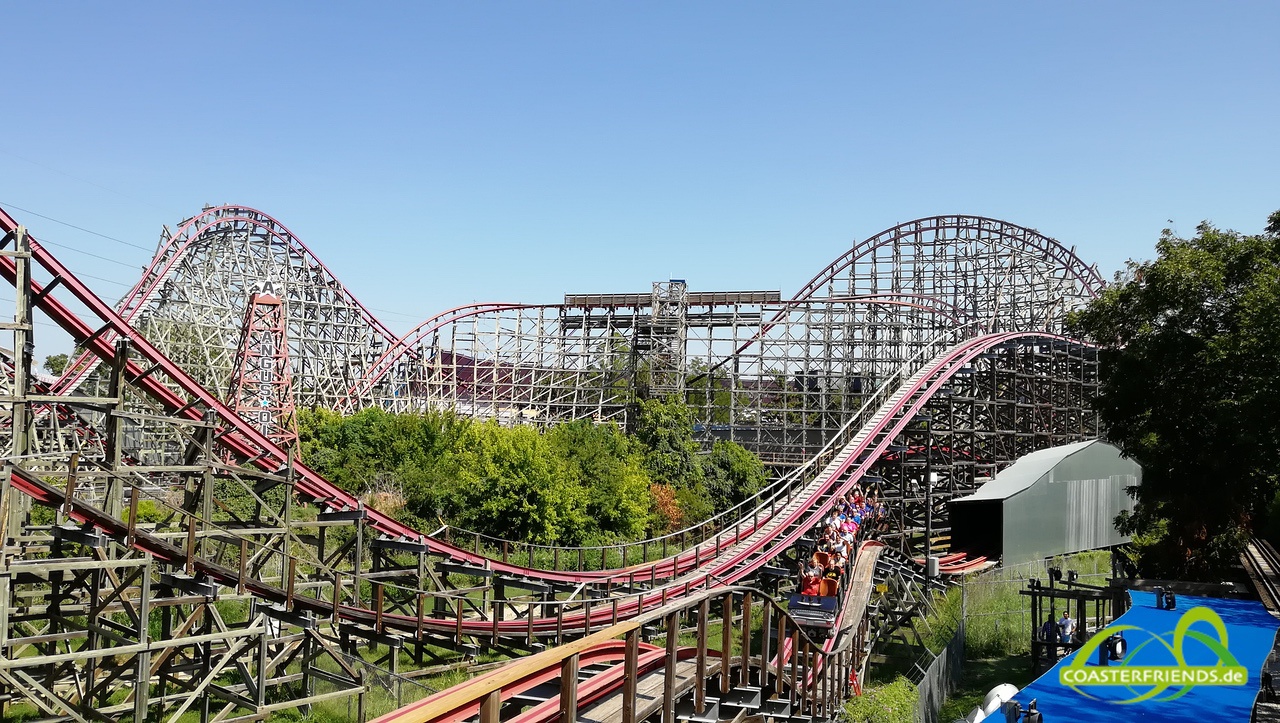 Six Flags Over Texas