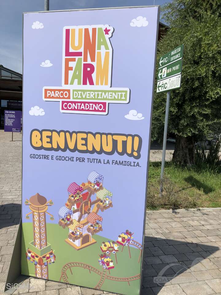 Luna Farm im Parkcheckpoint für Freizeitparks und Achterbahnen
